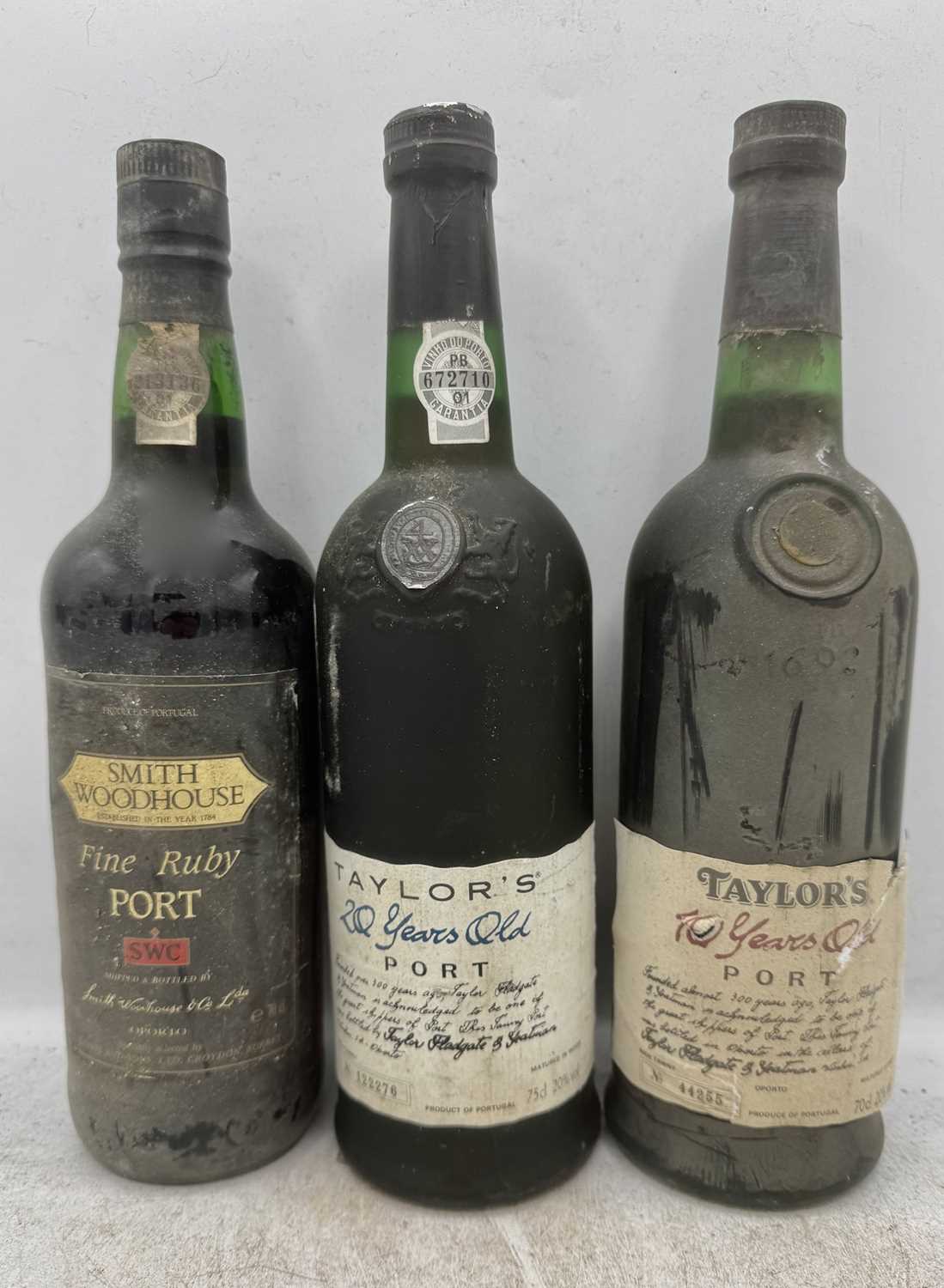 Lot 6 - 9 bottles Mixed Ports